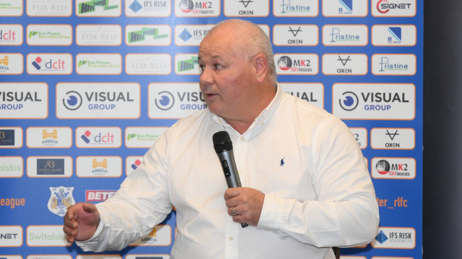 Carl Hall delivers his Christmas update